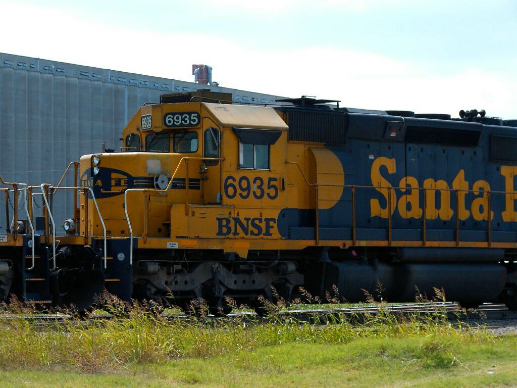 BNSF 6935